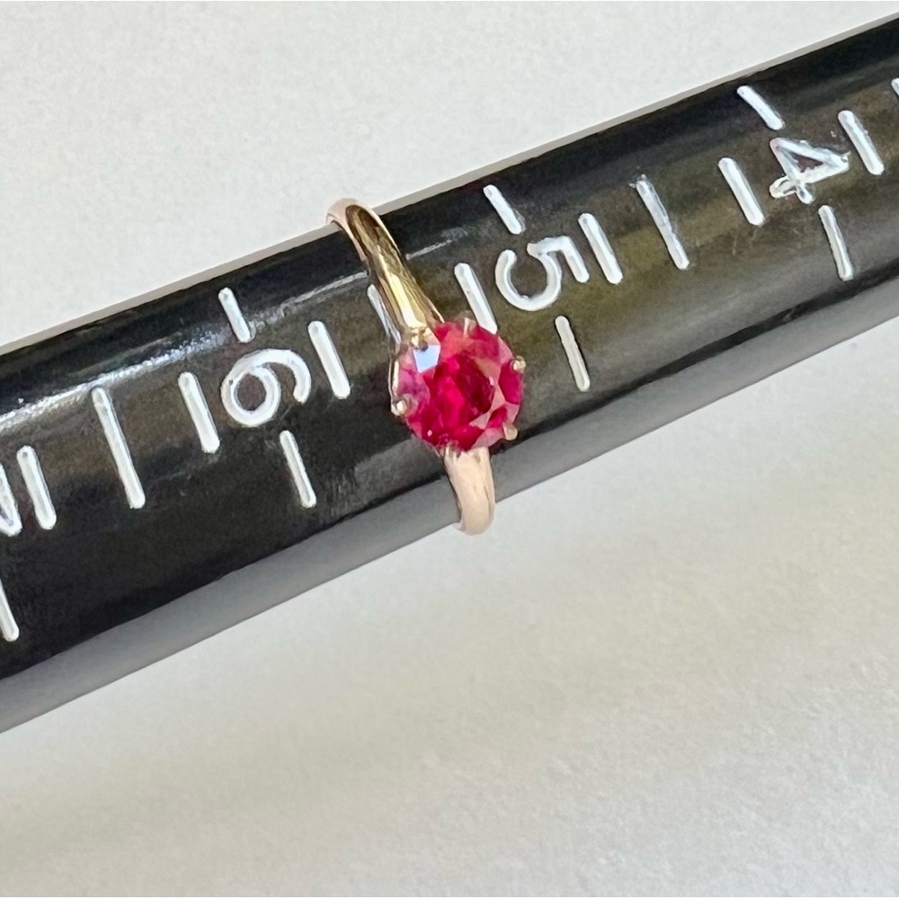 Vintage Pink Stone Ring - Gem